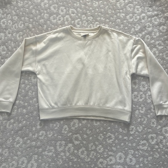 Universal Thread | Tops | Universal Threads Cropped Crew Neck | Poshmark